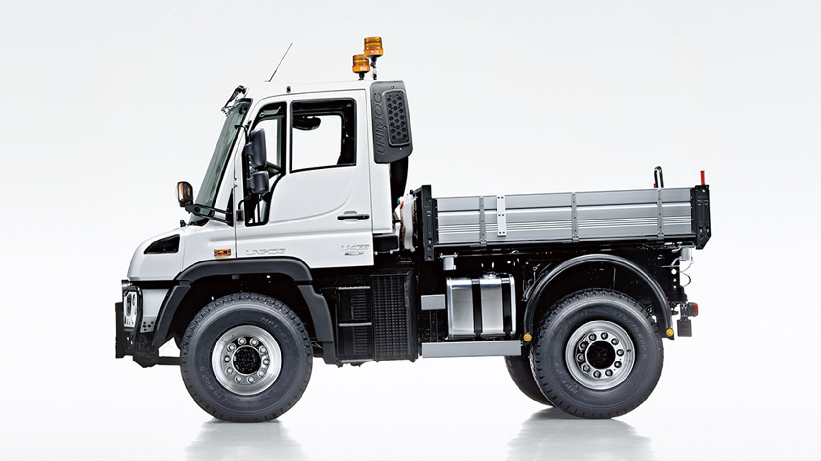 Unimog U 216 - U 530 - Mercedes-Benz Unimog Centre